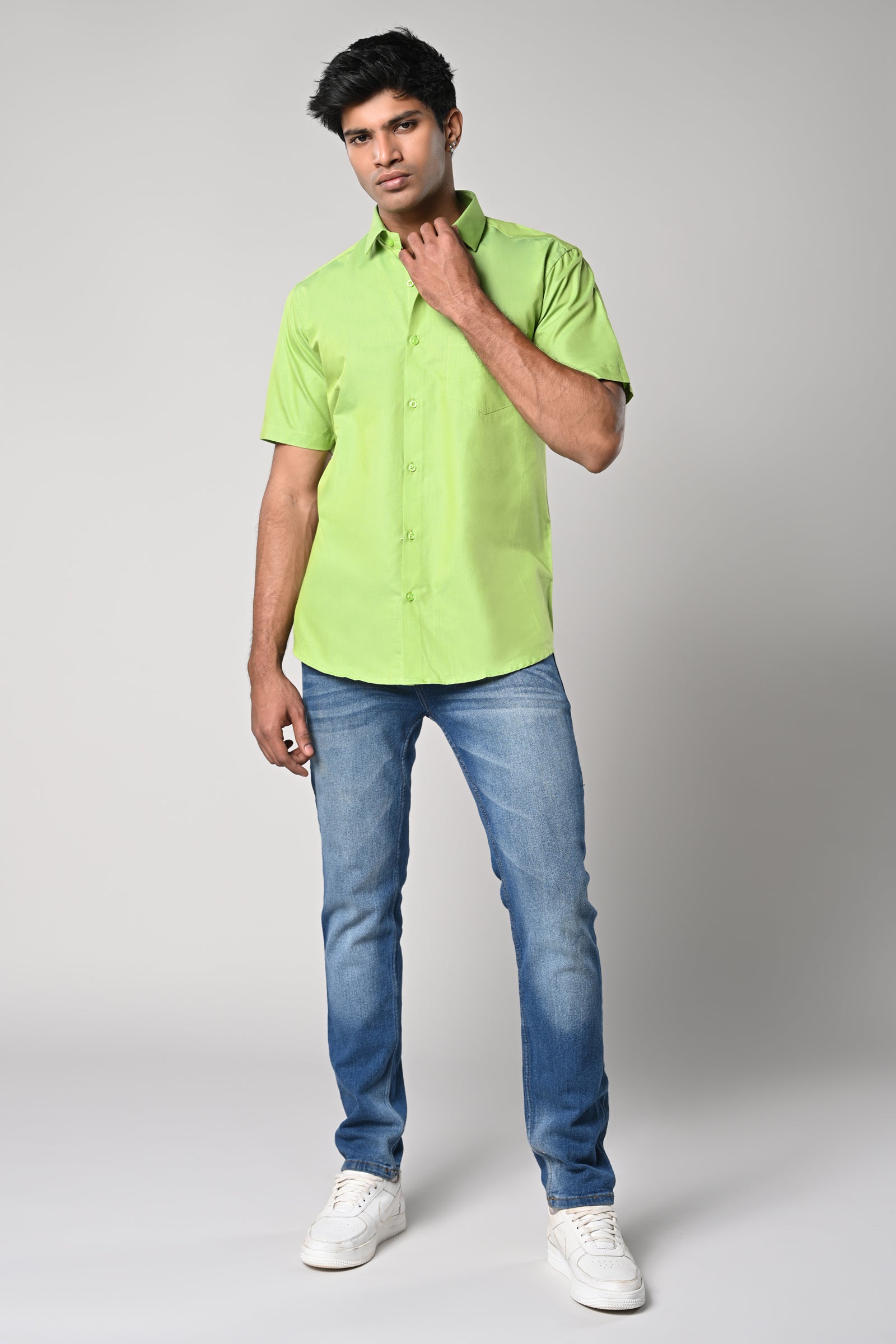 Lime green Men’s solid plain half sleeve formal cotton shirt – Naachiyars