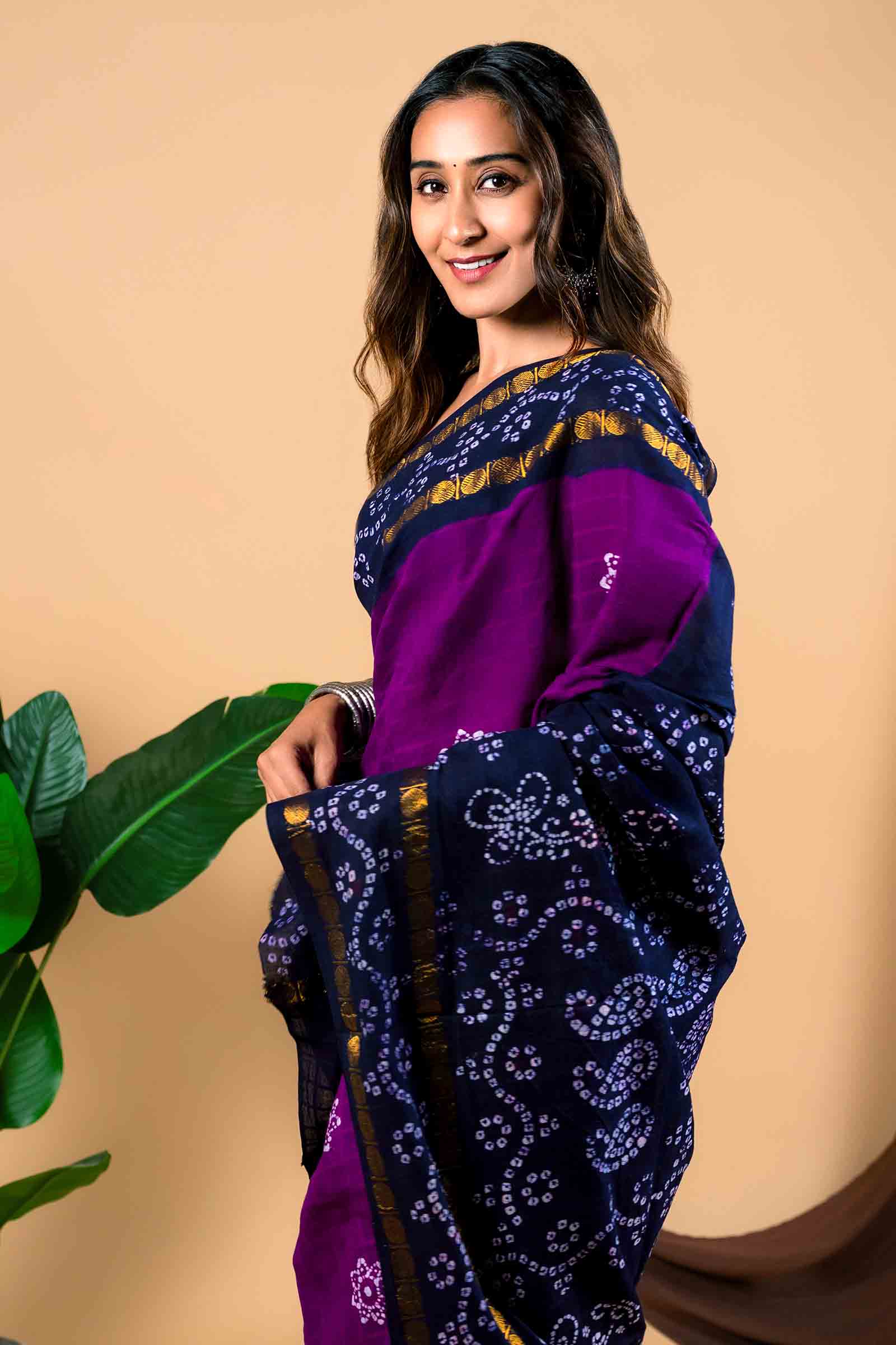 Shop Authentic Madurai Cotton Sarees Online | Sungudi Sarees – Naachiyars